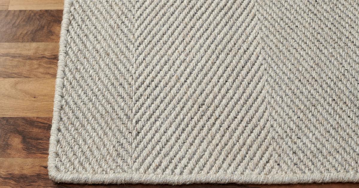 Hand Serging: 5/8" | Sisal Rugs Direct
