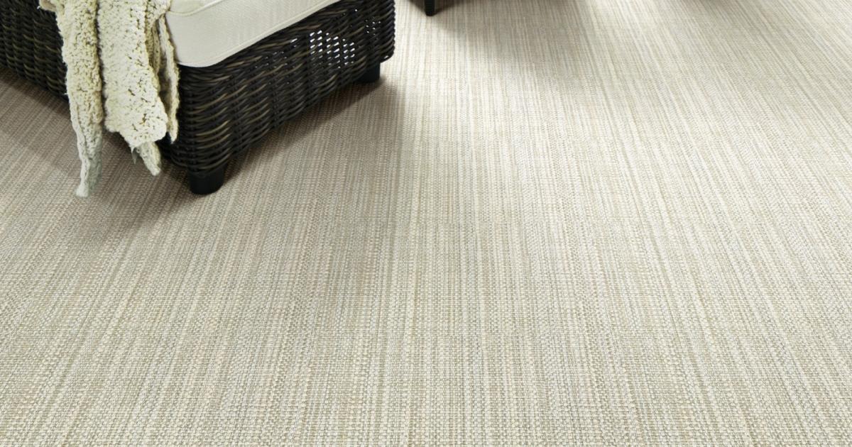 4 Beautiful Green Rugs for Your Living Room